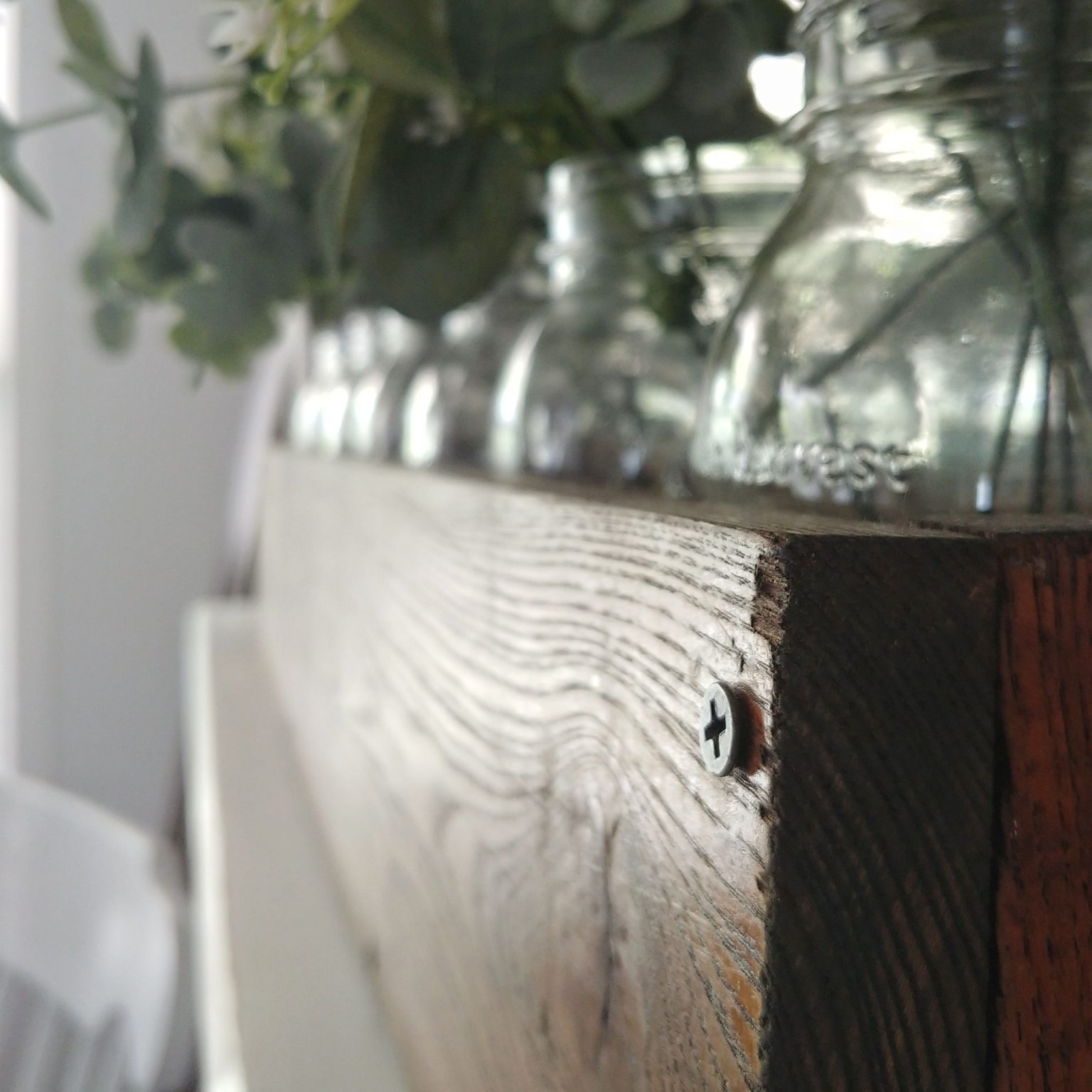 Spring to Summer Mantle Decor – Southern Spangled